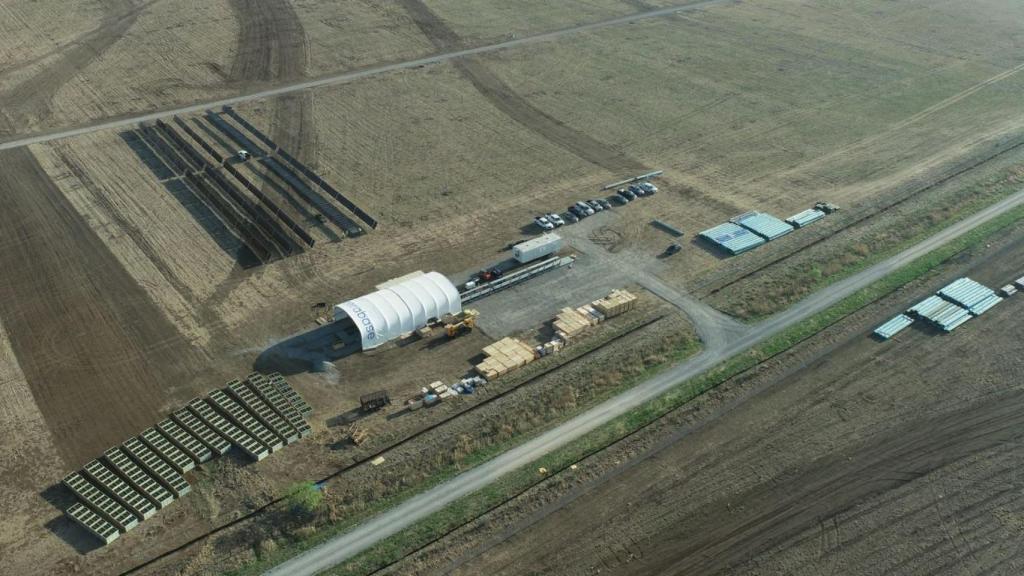 Macrogranjas solares gestionadas por robots, la distópica idea de Bill ...