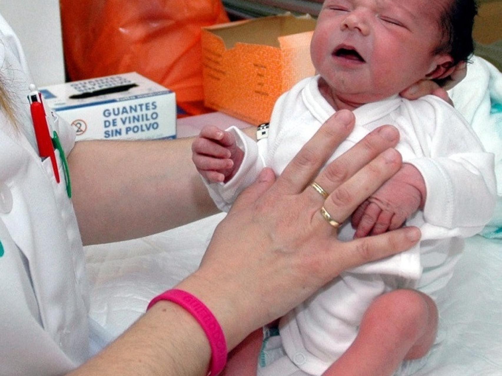 Sacyl pospone la asignación de plazas a las matronas