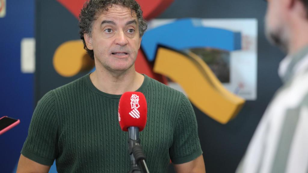 Colomer presiona para extender el bono viaje valenciano a 2023: "Genera ...