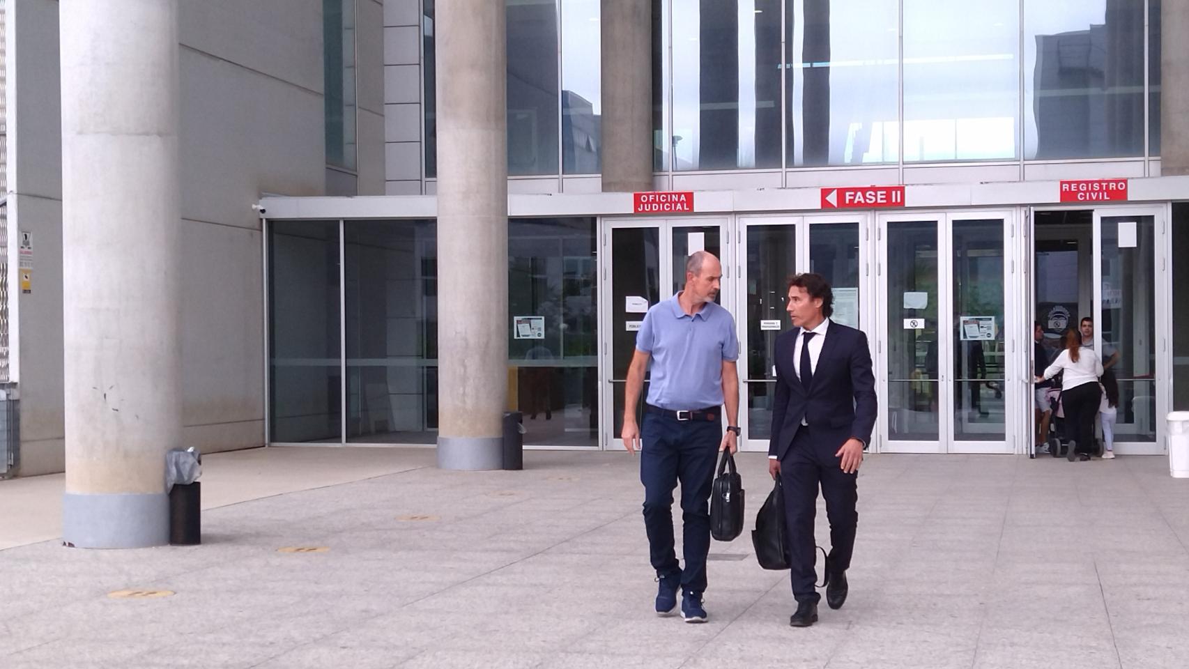 El asesor murciano que desapareció con 619.513 € dice que lo extorsionaron Nicolaí y Stephan