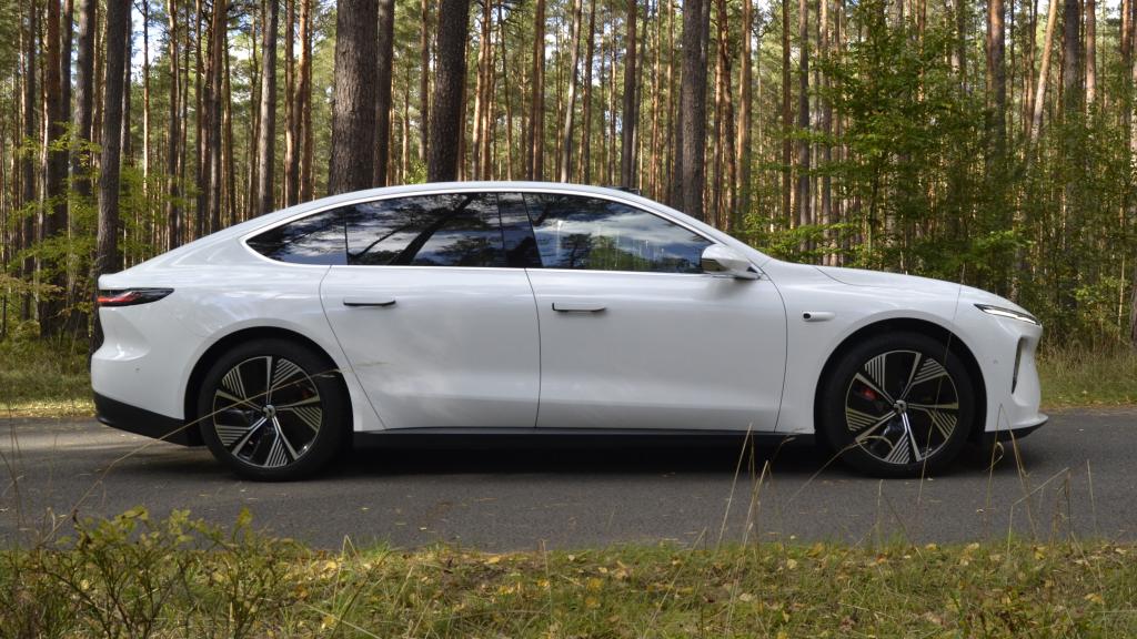 Probamos el Nio ET7: el nuevo coche chino eléctrico que llegará a España en 2024