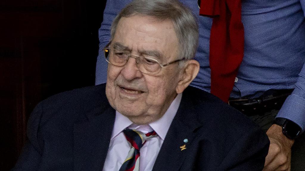 La imagen de Constantino de Grecia, hermano de la reina Sofía, que ...