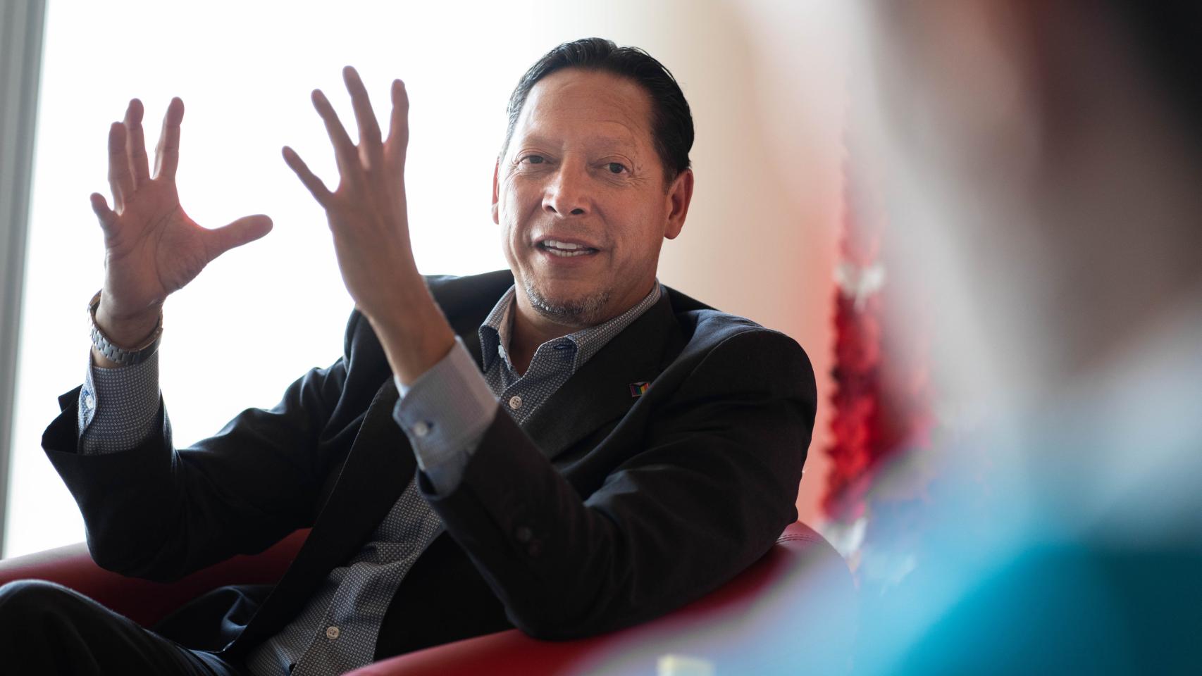 John Sylliboy, hablamos con un 'dos espíritus': "Soy indígena y LGTBIQ+"