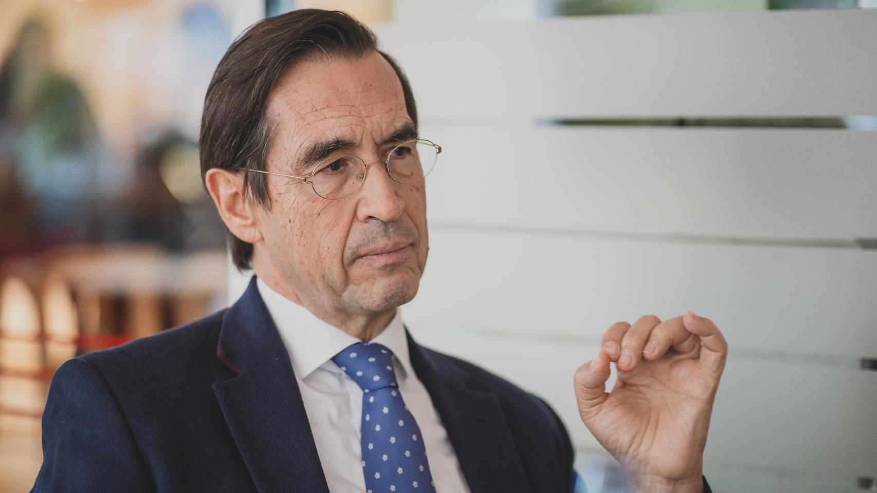 Mario Alonso Puig, el cirujano de Harvard que enseña a ser feliz a ...