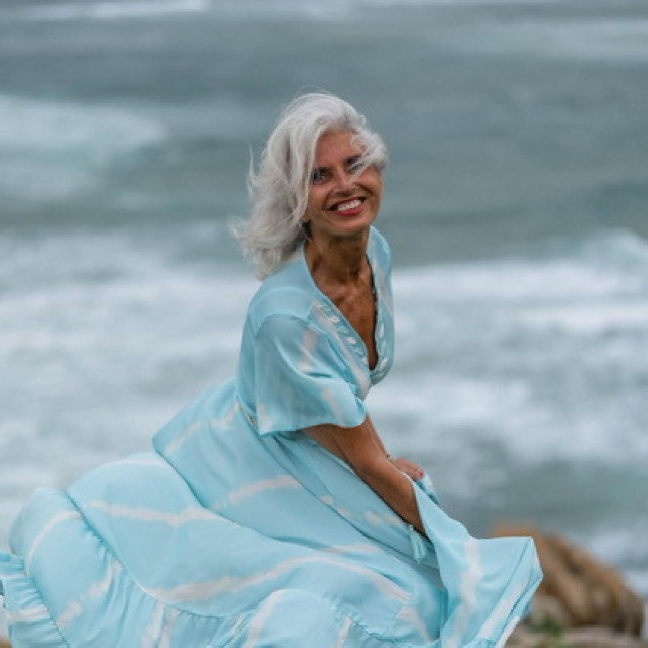 Lorena Green La Modelo De 58 Años Que Pasó De Fotografiarse En Unas Cocheras A Salir En Vogue