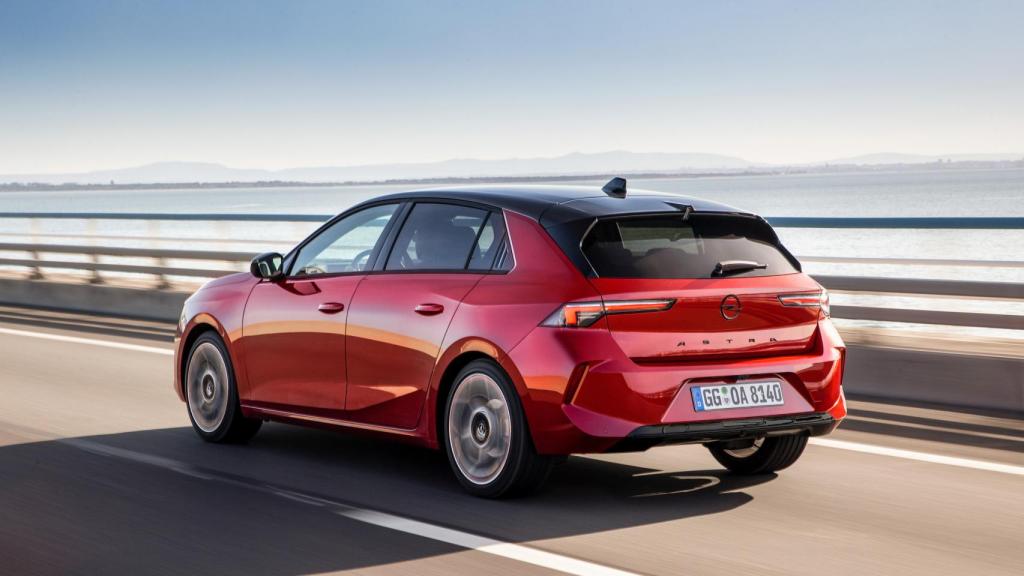 Probamos el Opel Astra híbrido enchufable... ¿por qué esta versión ...