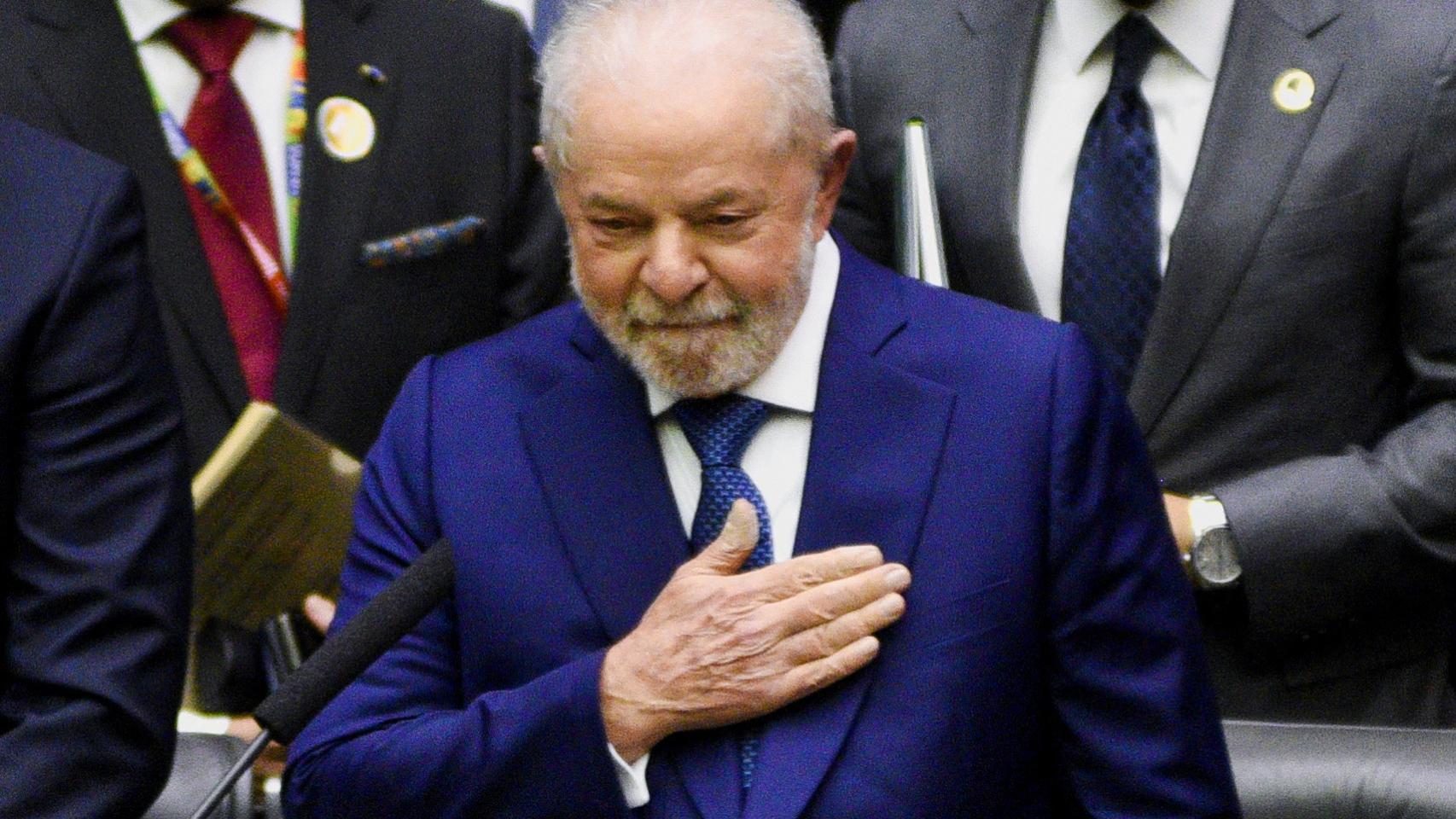 Lula ya es presidente de Brasil: "Sobre estas ruinas asumo el ...