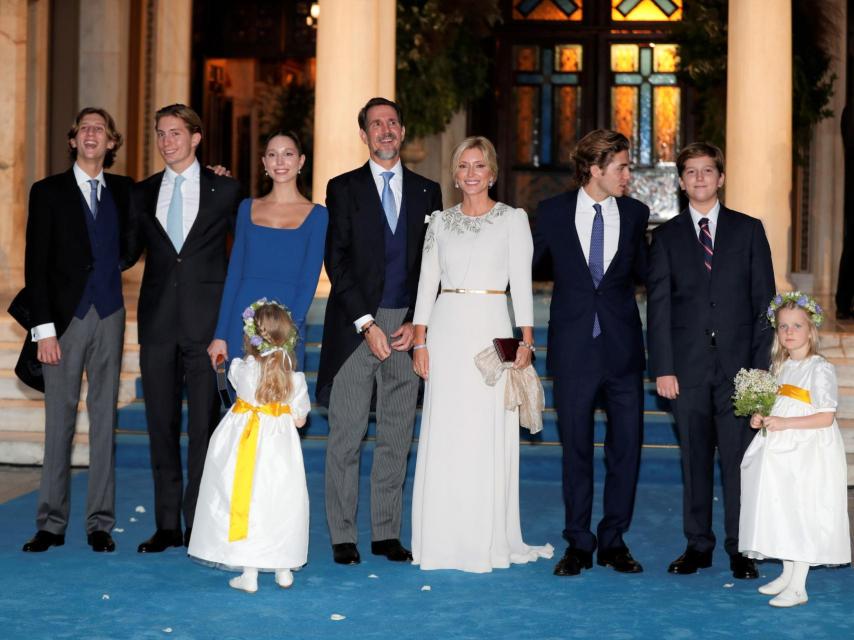 Graduado en Georgetown y artista: así es Constantine Alexios, el nuevo ...