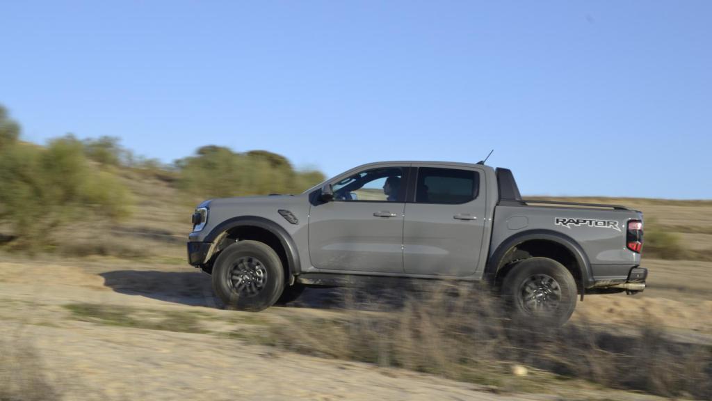 Probamos el Ford Ranger Raptor: un auténtico 4x4 al que no se le ...