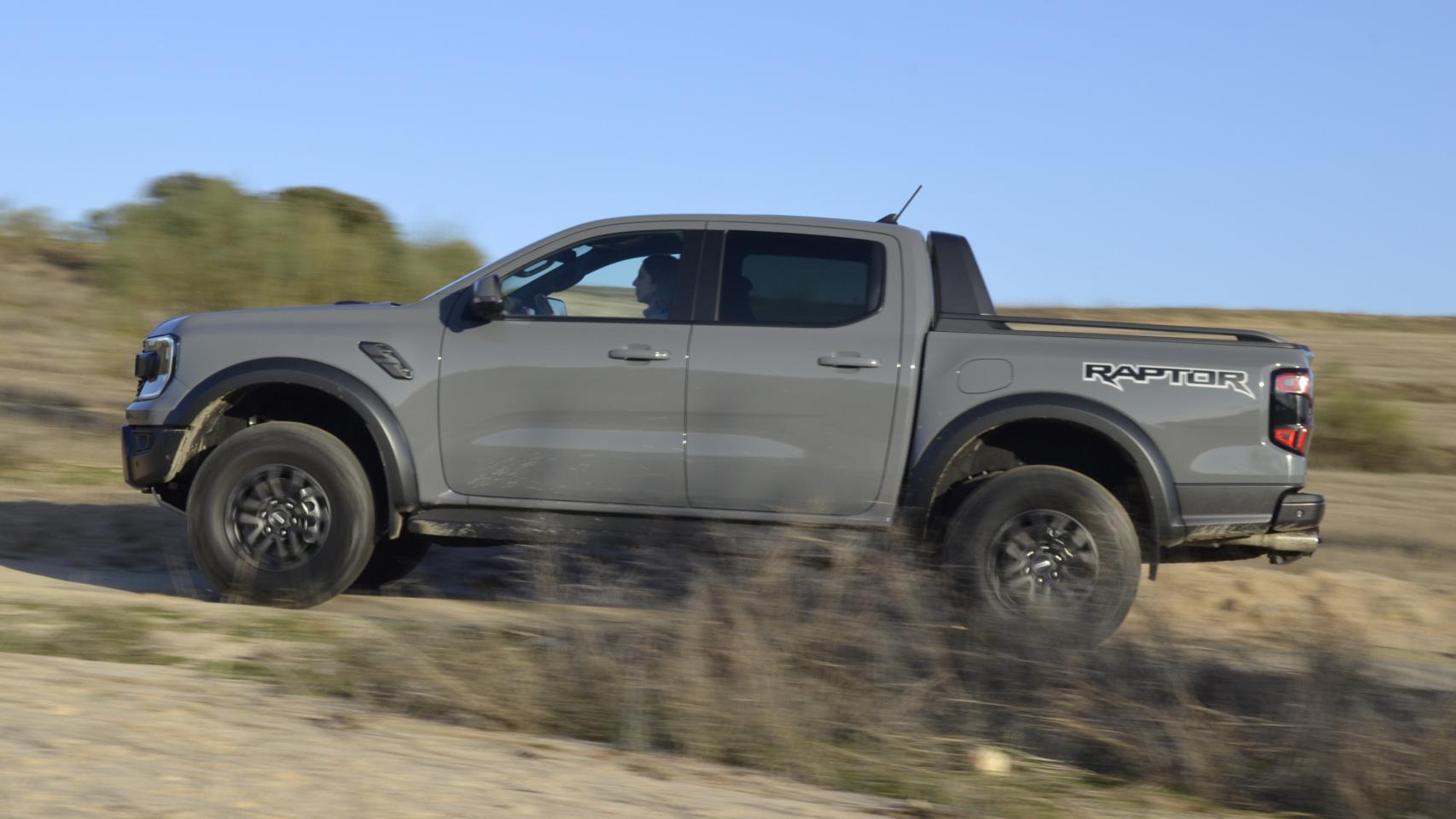 Probamos el Ford Ranger Raptor: un auténtico 4x4 al que no se le ...
