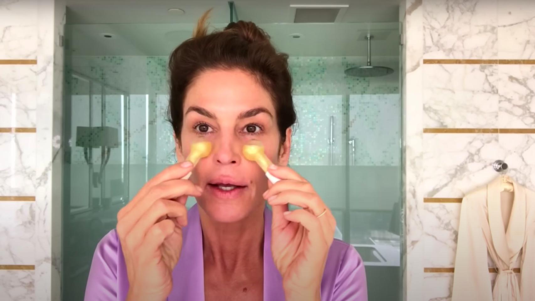 El truco de Cindy Crawford para combatir la piel cansada y apagada