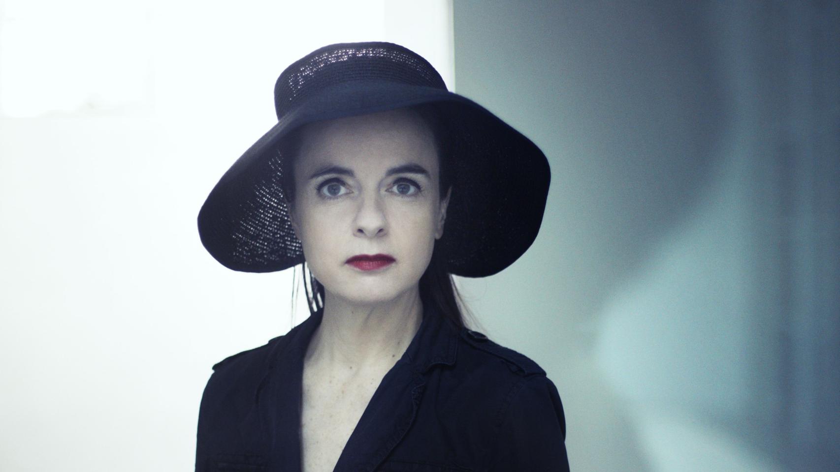 'Primera sangre': Amélie Nothomb rinde homenaje a su padre, en el ...