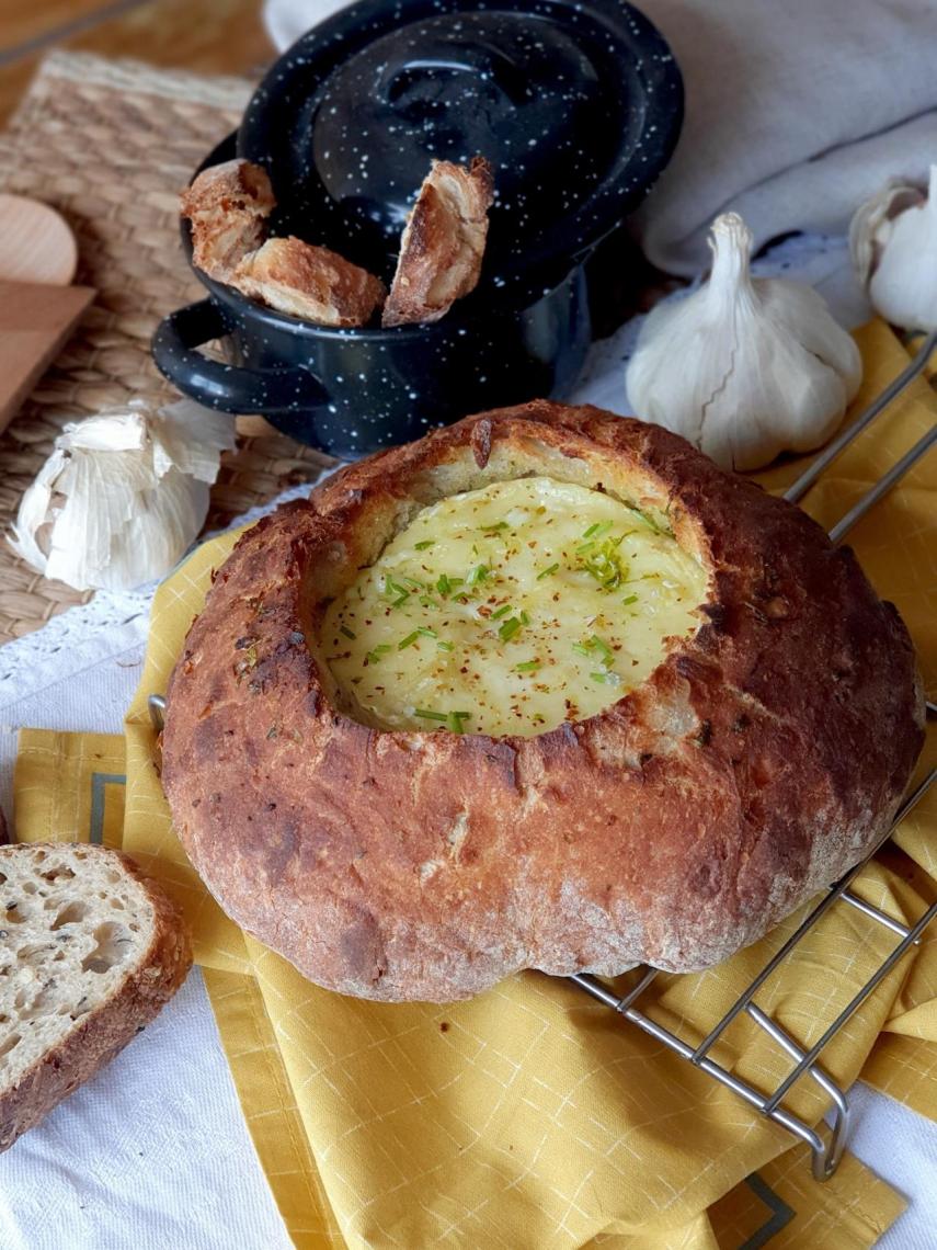 Pan relleno de queso al horno, una receta fácil que siempre triunfa