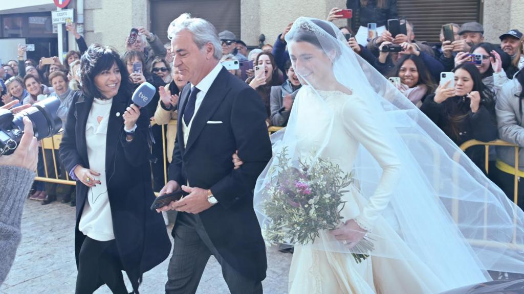 Carlos Sainz, un orgulloso padrino en la gran boda de su hija Ana con ...