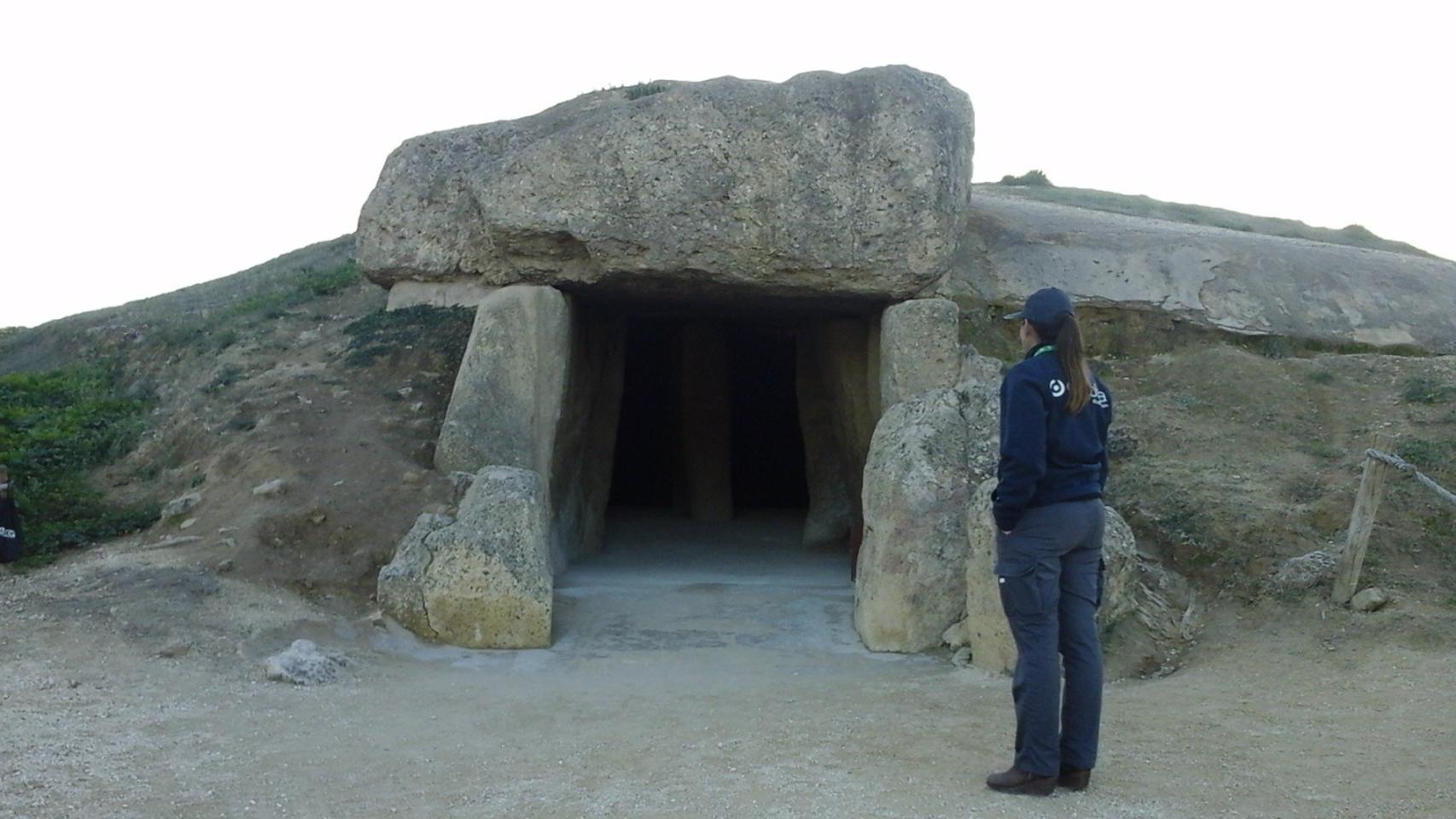 Fijada entre los años 3800 y 3600 la fecha más "verosímil" de construcción del dolmen de Menga
