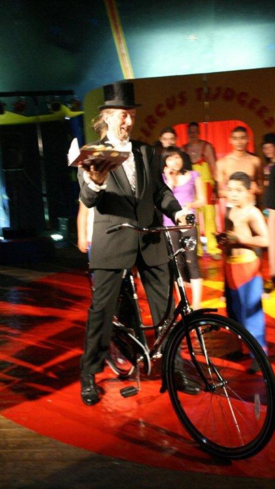 De director de circo a hombre-orquesta: Di Stephano recorre España para ...