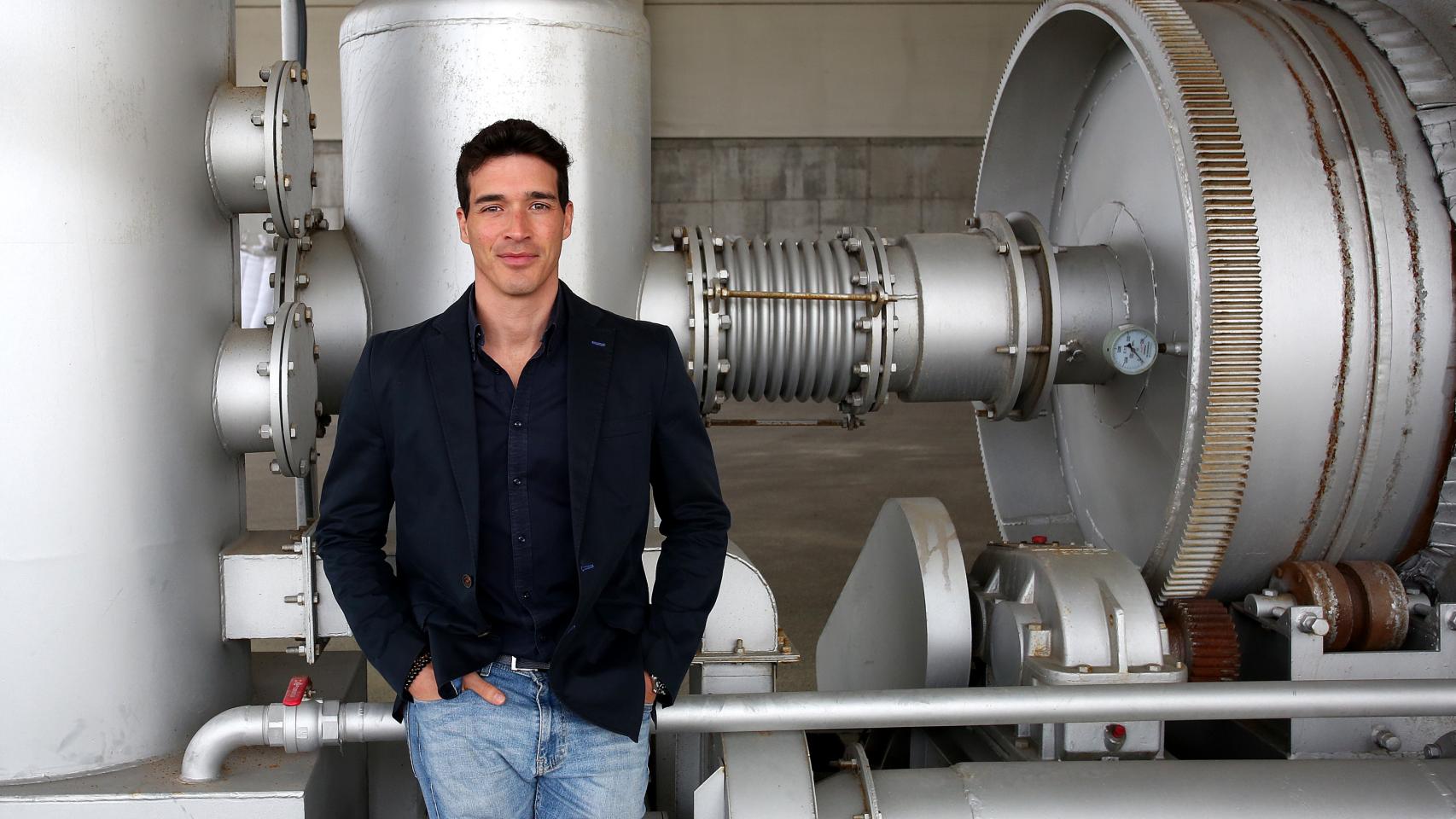 El ingenio español que convierte el plástico en combustible: "Queremos ...