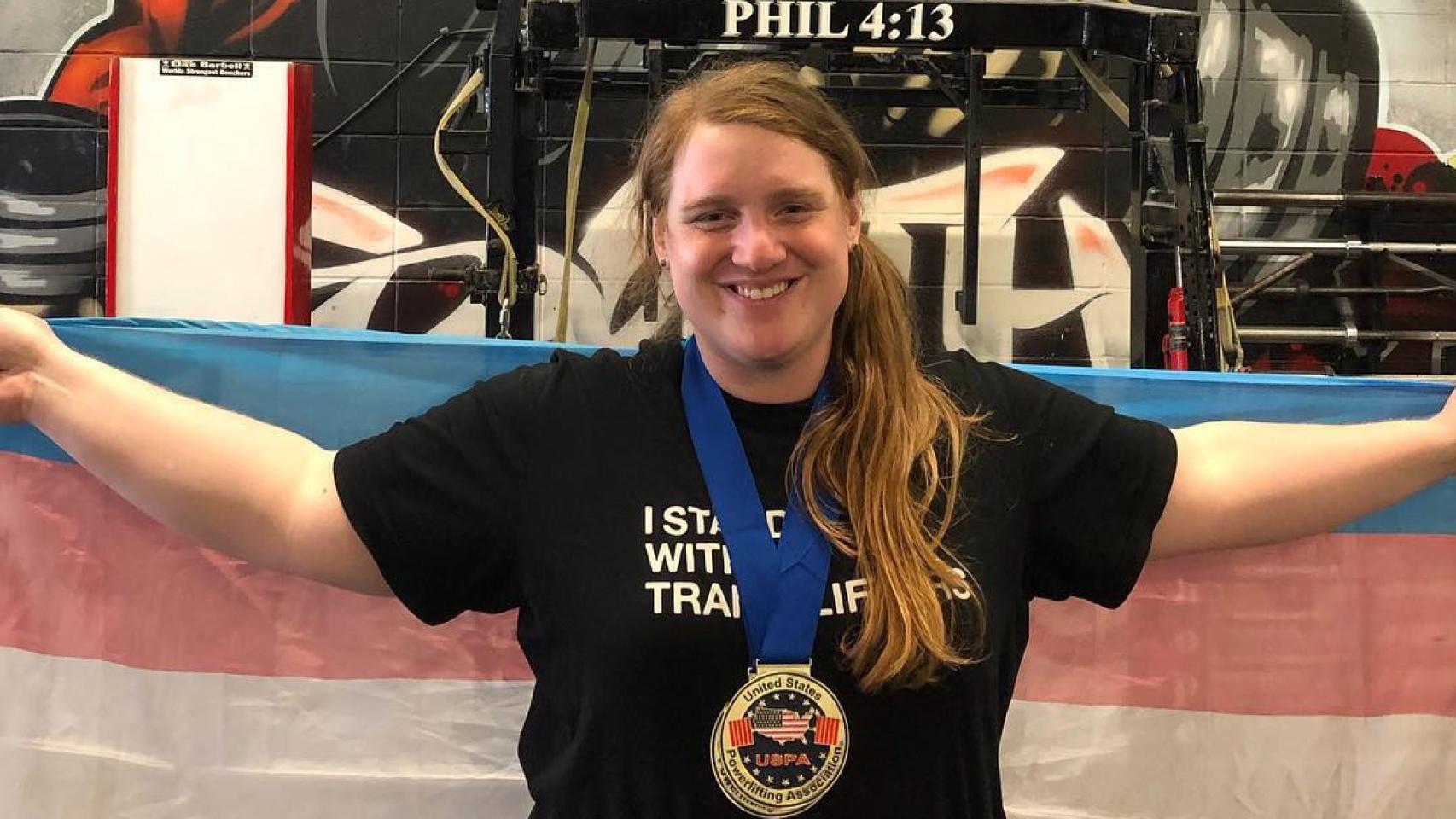 La halterófila trans JayCee Cooper podrá competir en EEUU: el riesgo de ...