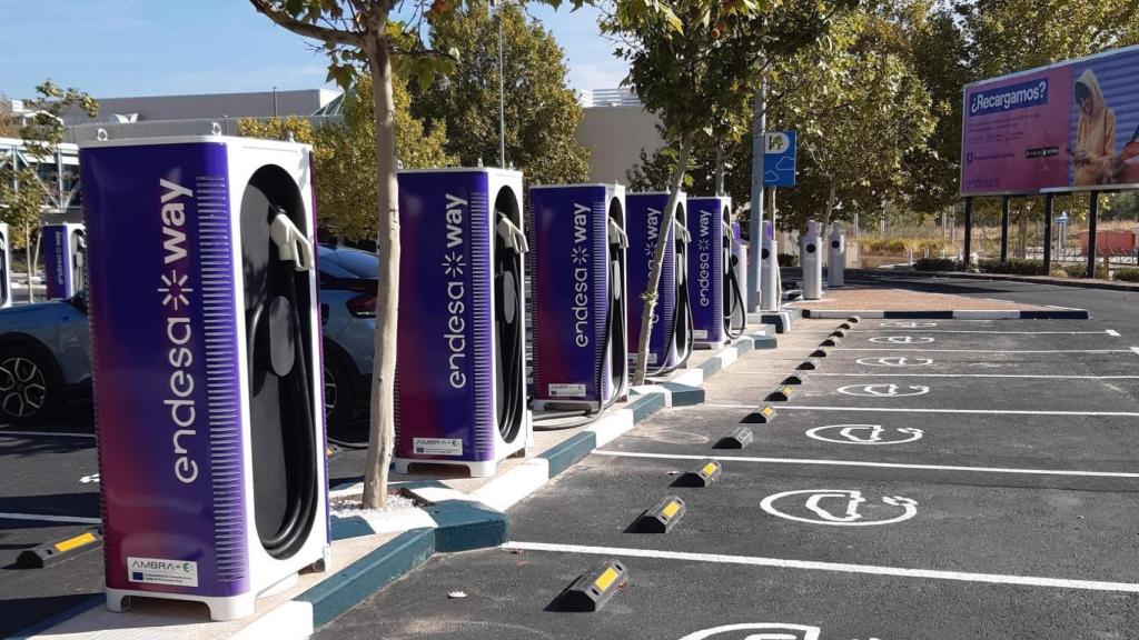 Elena Bernárdez (Endesa X Way): "El uso de la recarga pública es muy ...
