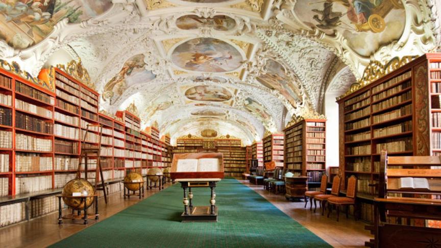 Esta es la biblioteca de Madrid más alucinante que sólo puedes visitar ...