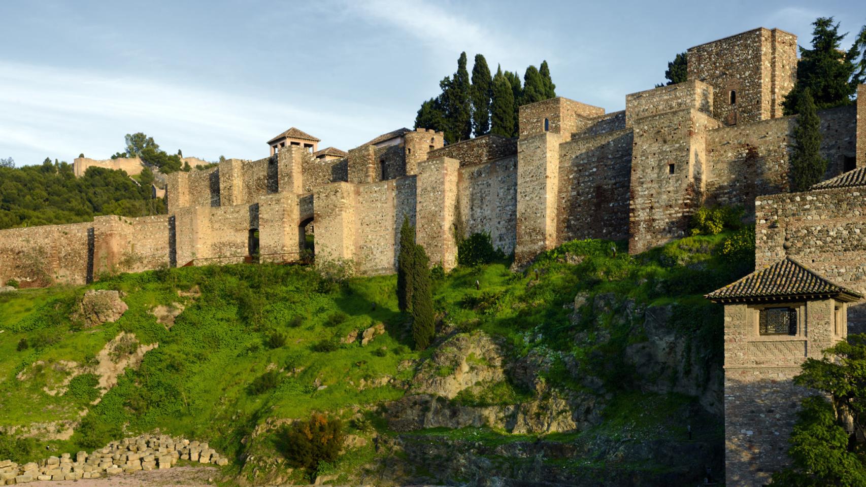 La Alcazaba de Málaga, de histórica fortaleza árabe a cárcel de 1.200 ...