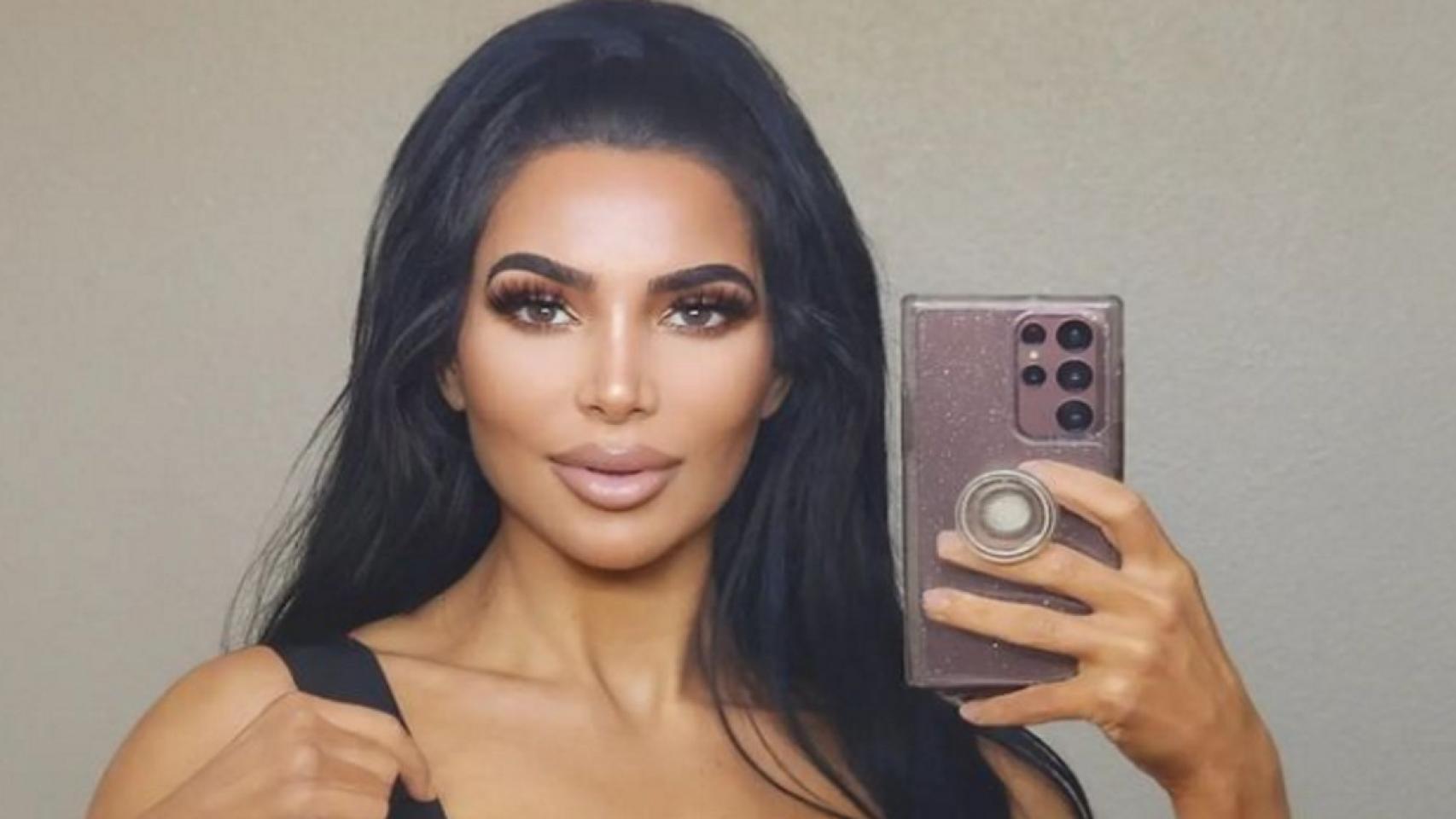 Muere Christina Ashten, la 'doble de Kim Kardashian', tras someterse a ...