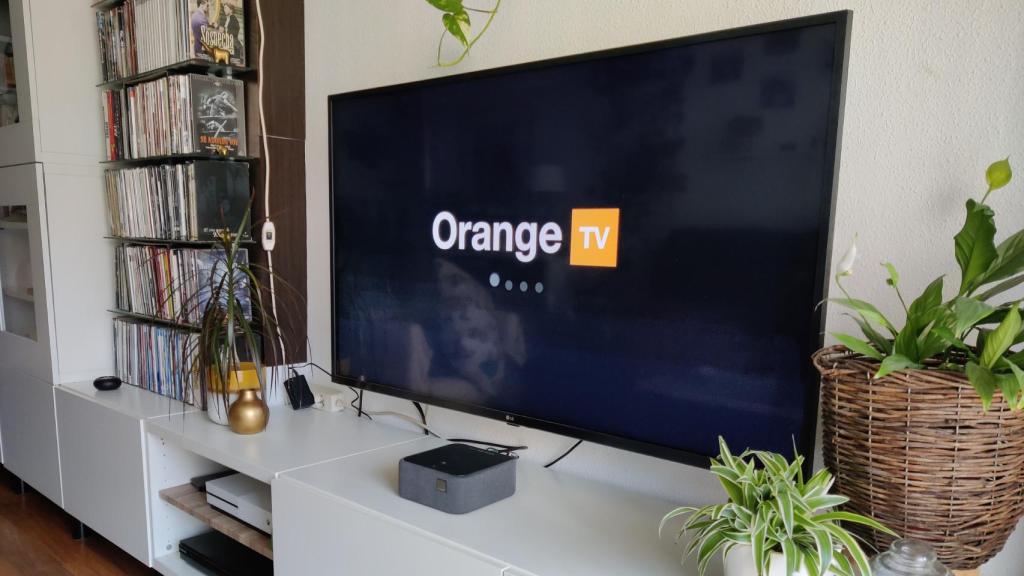 Probamos el 'Chromecast' de Orange con barra de sonido de B&O: máxima ...