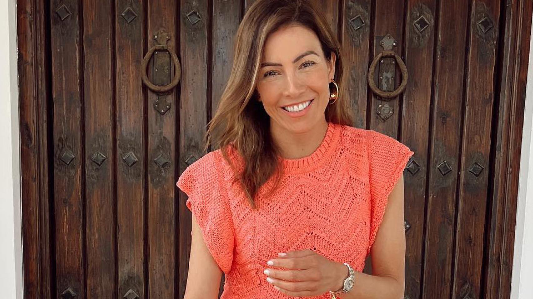 El último 'look' de estreno de Virginia Troconis: vestido multicolor de ...