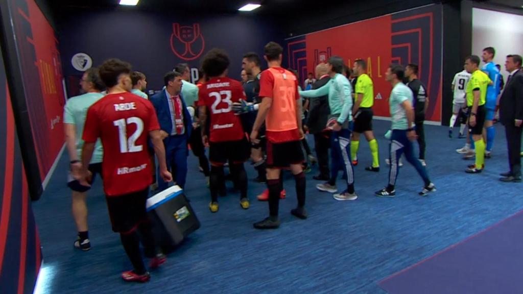Trifulca entre jugadores del Real Madrid y Osasuna en el túnel de ...