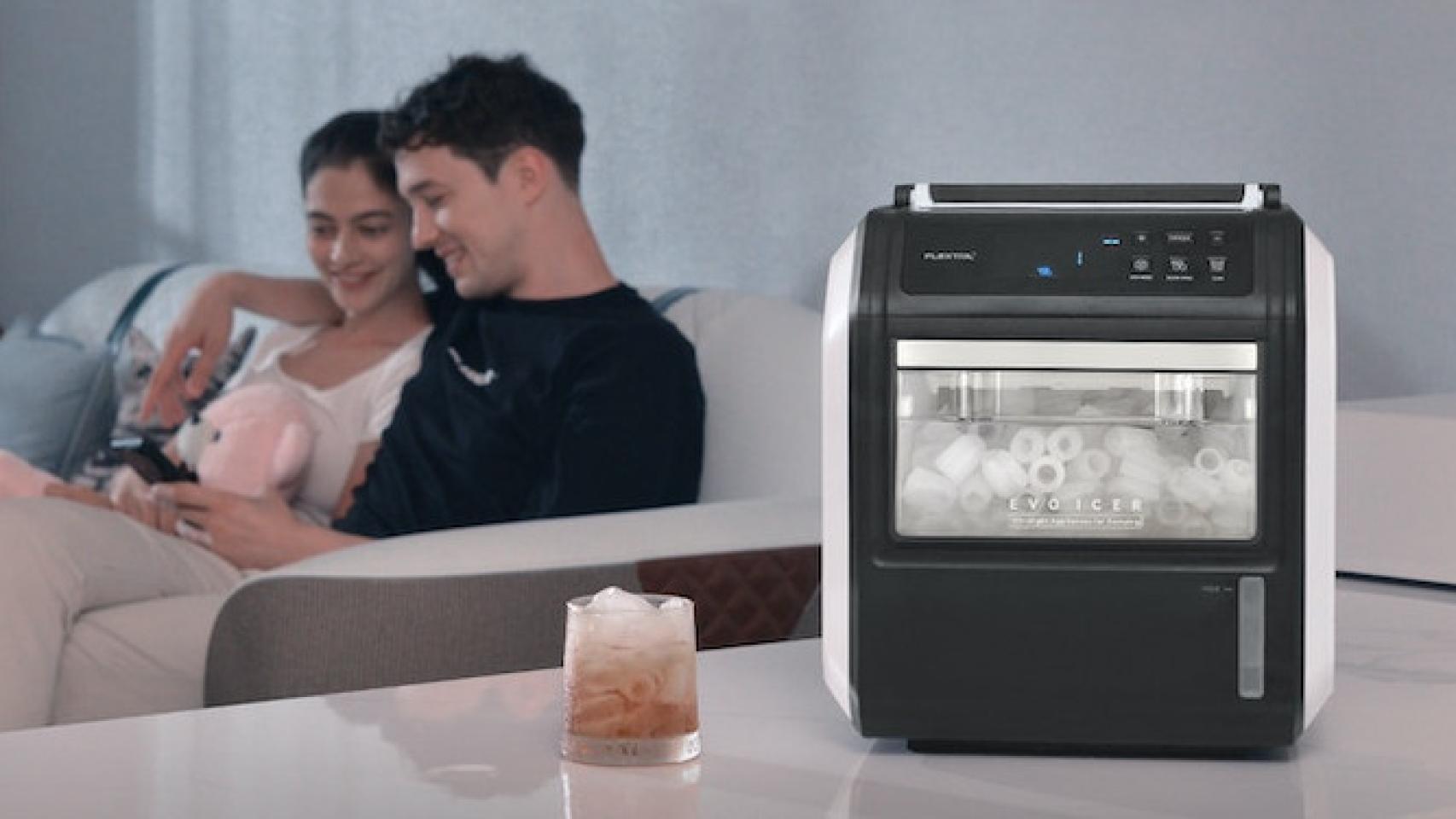 Evo Icer, la versátil hielera portátil: cubitos donde quieras, sin enchufes y además carga tu móvil