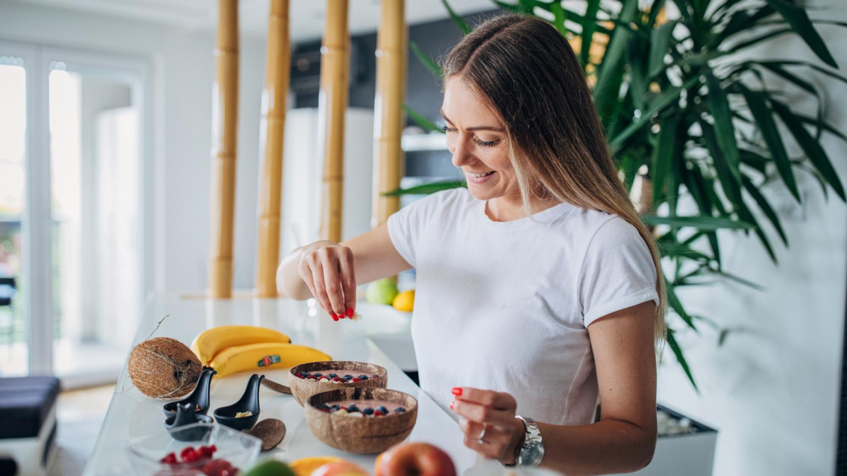 ¿Abdomen hinchado? El superalimento que te ayudará a tener un vientre plano