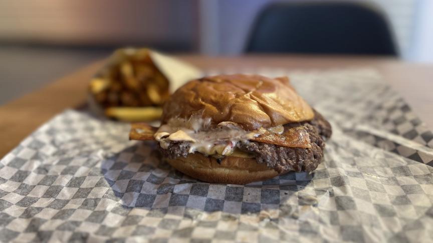 Las mejores smash burgers de Madrid después de probar 20 hamburgueserías