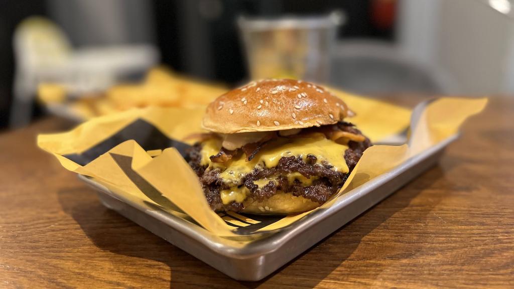 Las mejores smash burgers de Madrid después de probar 20 hamburgueserías