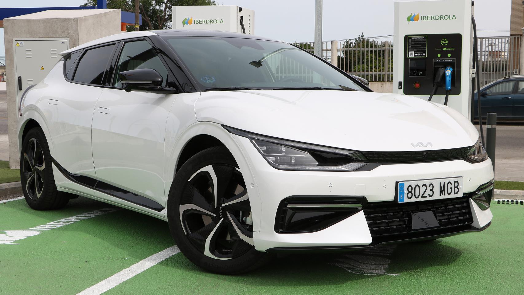 Kia EV6: el coche eléctrico de Rafa Nadal que carga en un 'abrir y cerrar' de ojos