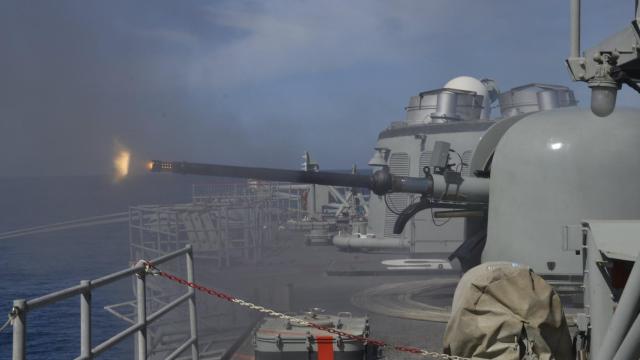 Así es la fragata Navarra, el buque que España manda al Índico para ...