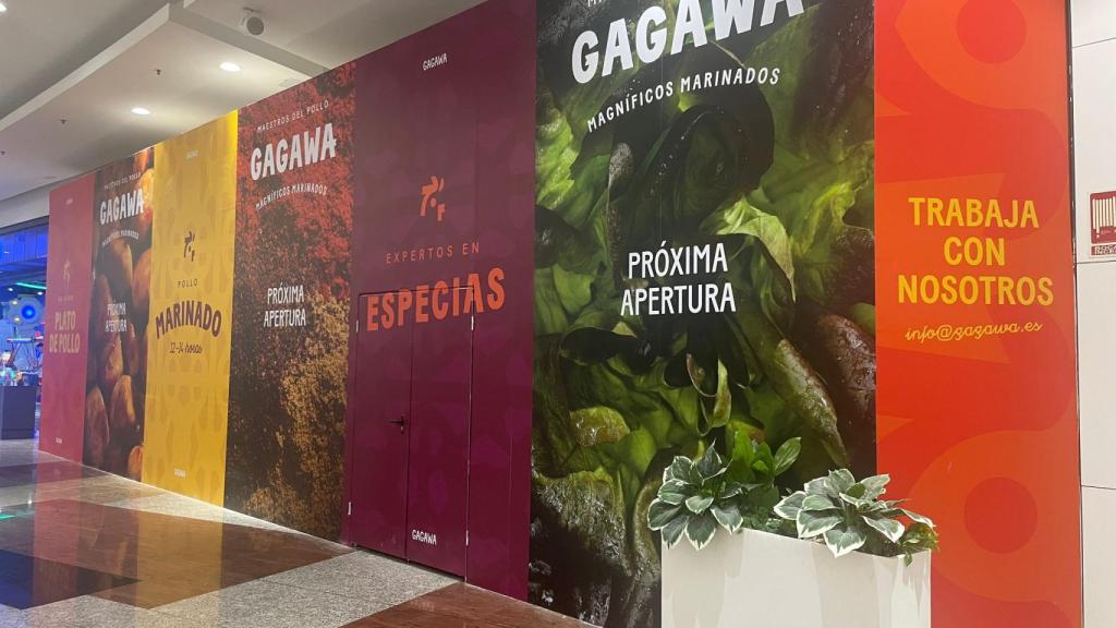 El triángulo del pollo se completa en el Centro Comercial Vialia ...