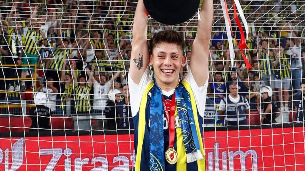 La decisión de Arda Güler: Real Madrid y Barcelona esperan ya una respuesta