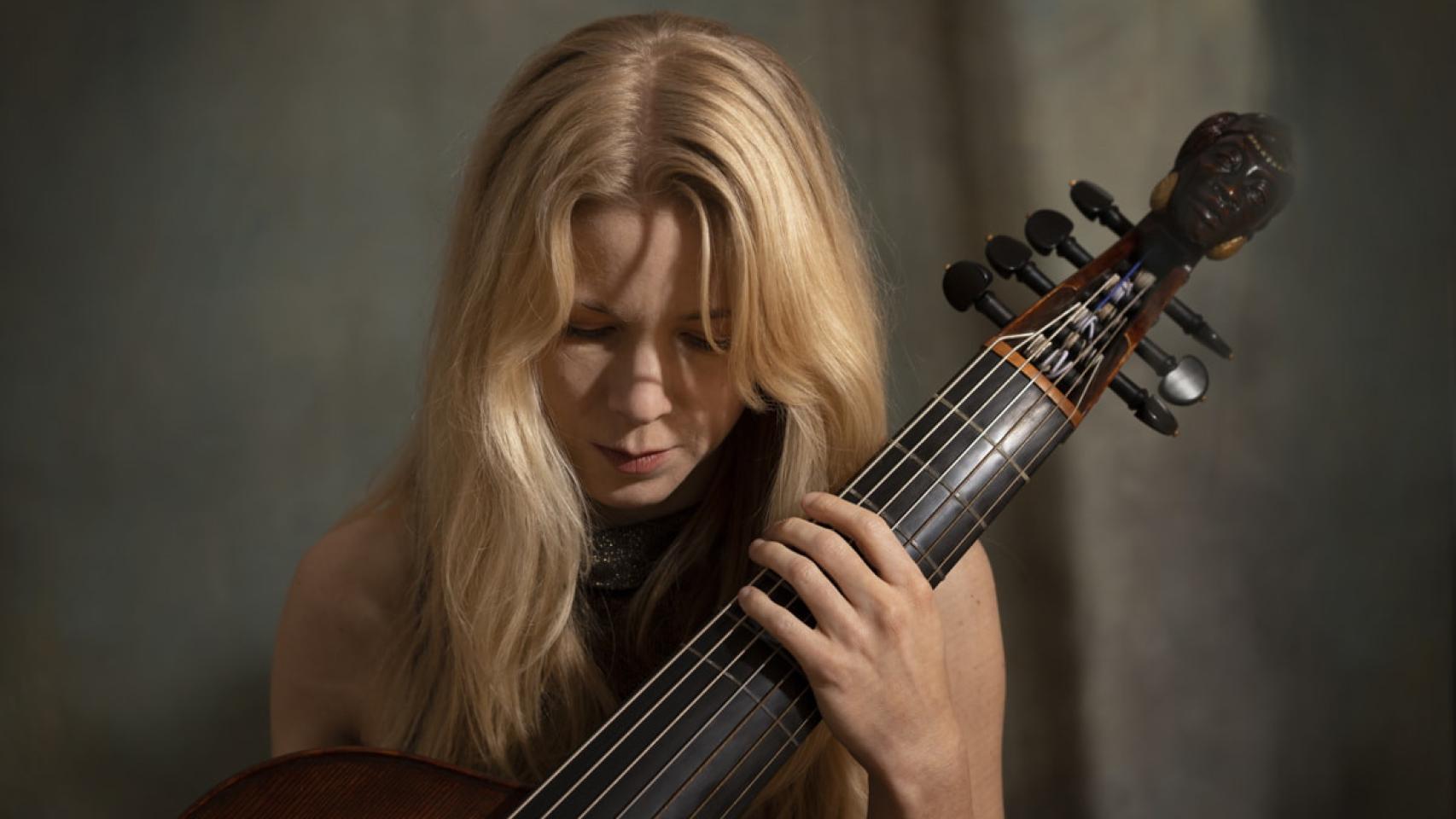 Johanna Rose, la promesa de la viola da gamba en Europa vive en Sevilla ...