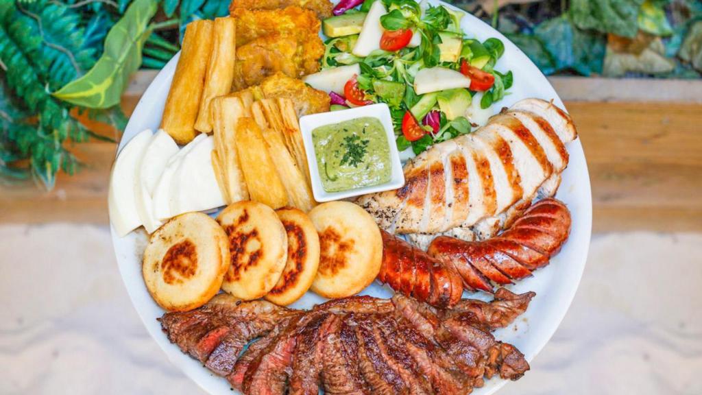 El chiringuito con arena de playa en Madrid: un refugio venezolano de ...