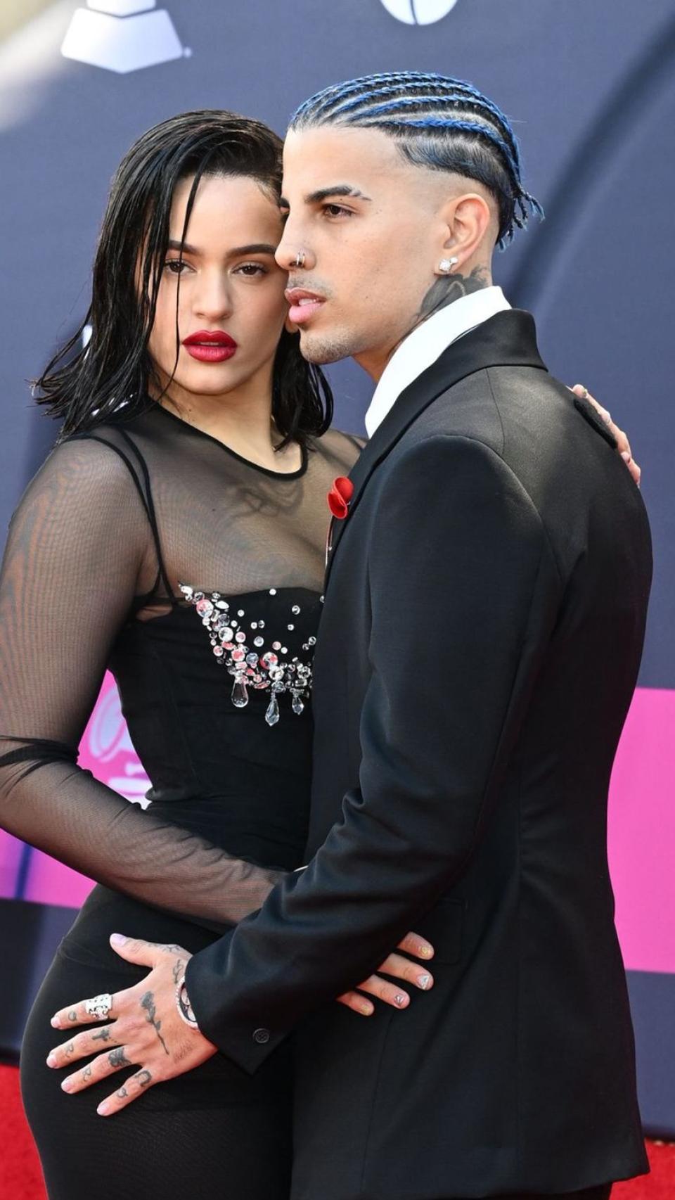 Rauw Alejandro vuelve a España tras la ruptura con Rosalía: los ...