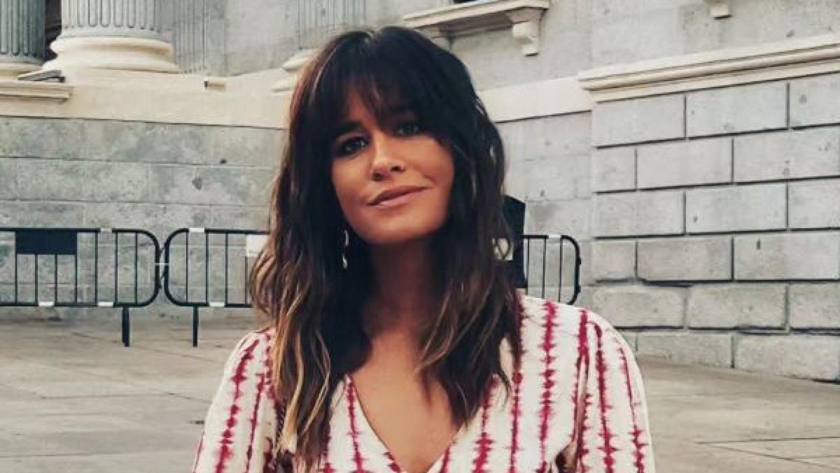 El vestido de Isabel Jiménez que resolverá tus próximos looks de ...