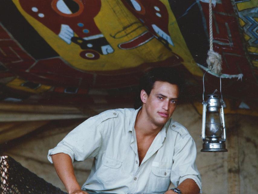 La irrepetible vida de Eric Frattini, de barrer una fábrica a hacerse ...