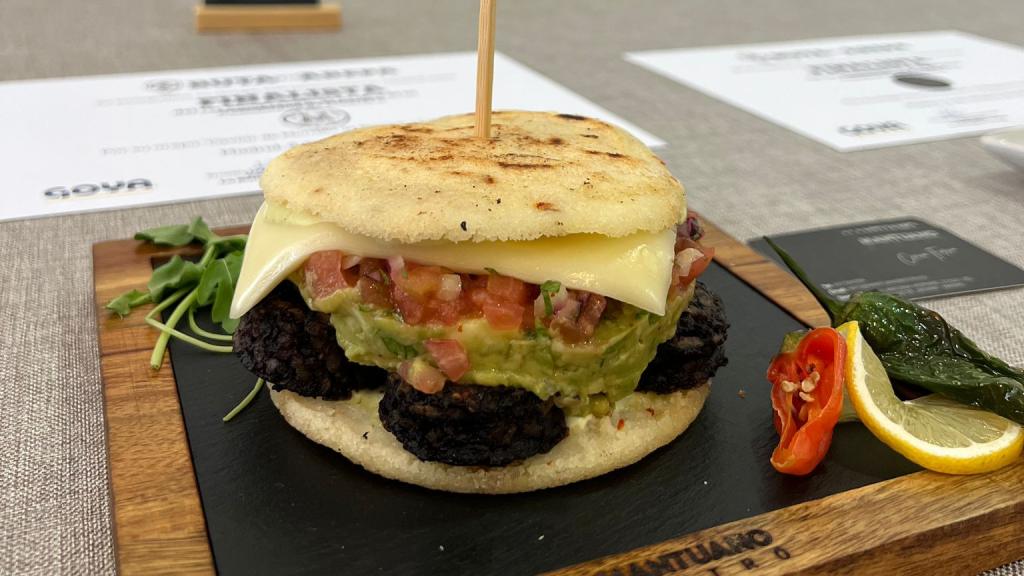 El restaurante venezolano de Paracuellos que tiene la mejor arepa de ...
