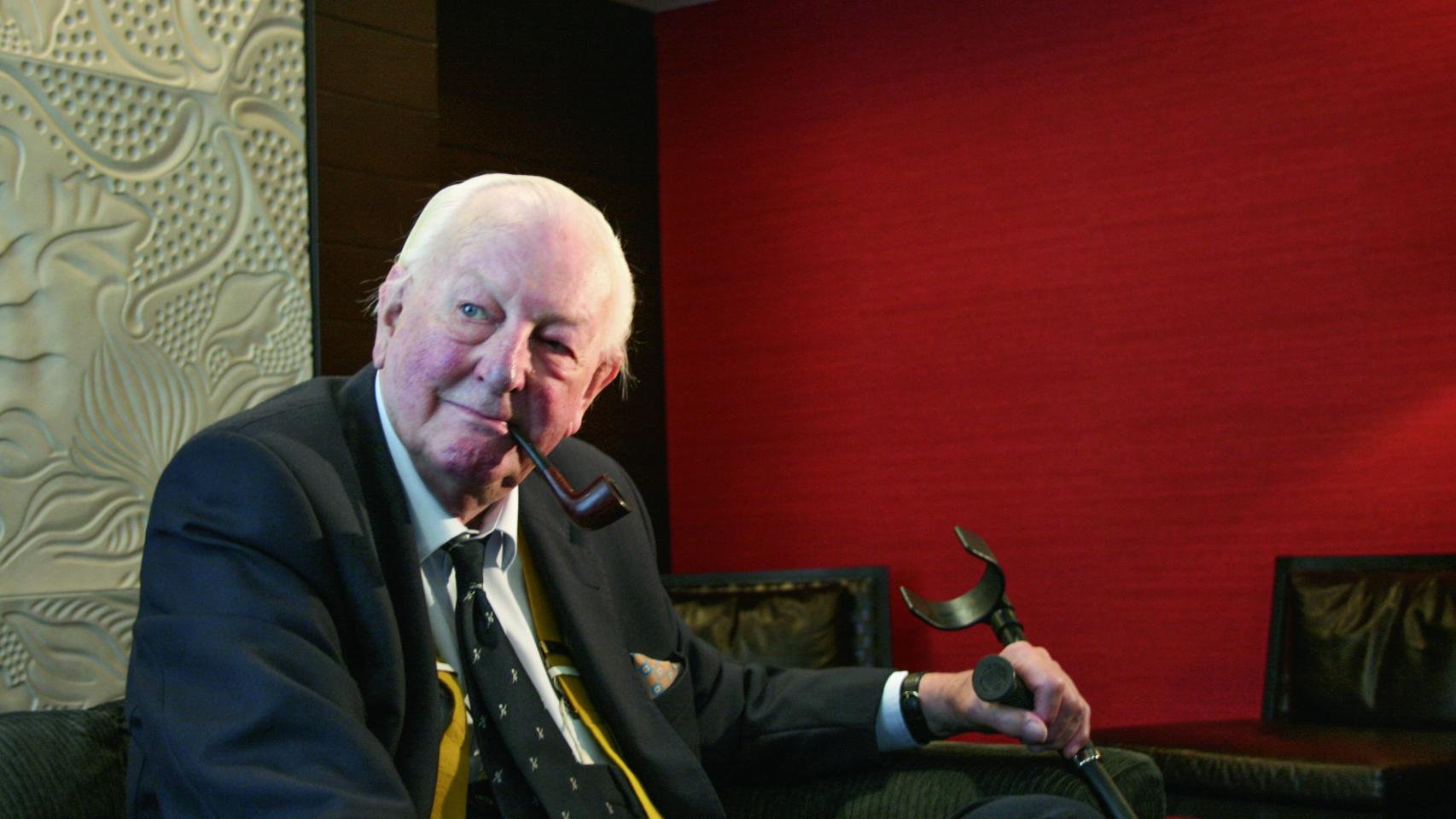 'Fragmentos de inexistencia': el íntimo retrato de Tom Sharpe, el ...