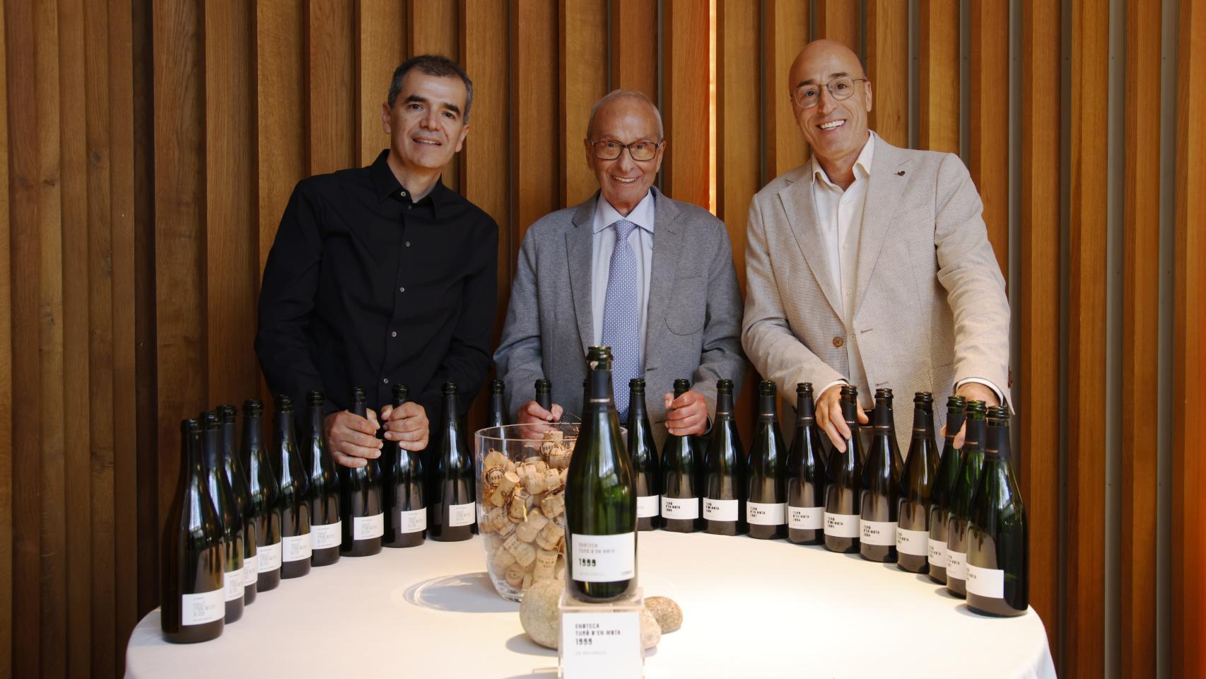 Descorchamos la Enoteca 1999 de Turó d'en Mota de Recaredo, un desafío ...