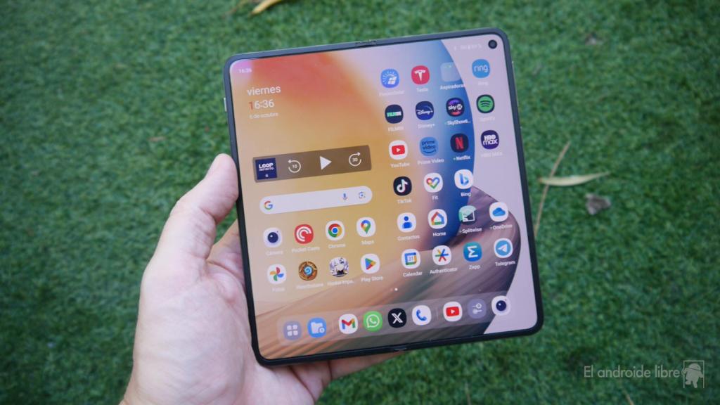 Probamos el OnePlus Open, el móvil plegable que más me ha sorprendido