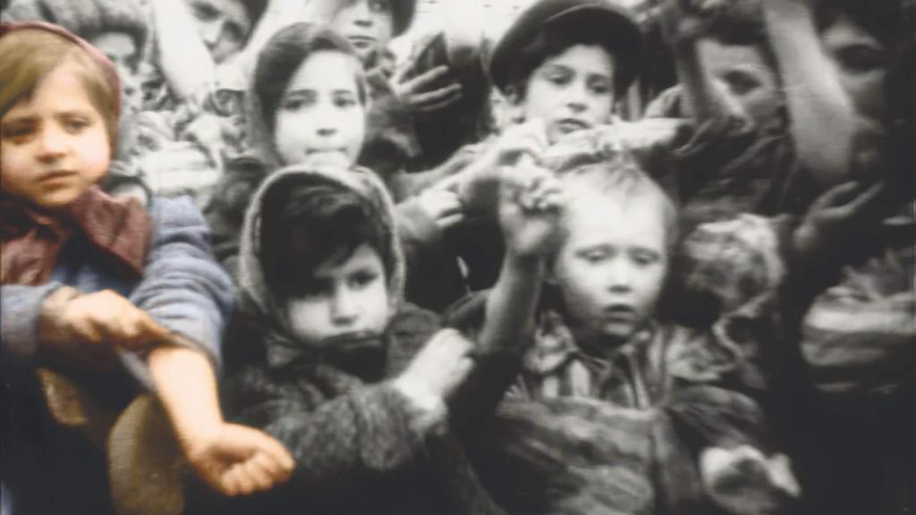 La niña de 6 años que salió con vida de una cámara de gas de Auschwitz: "Fue un milagro del ...