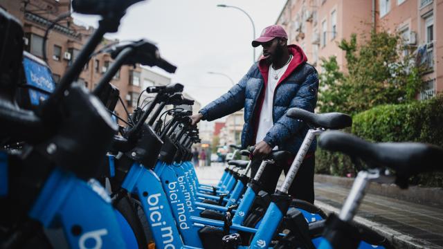 Lamine Thior, el cómico de Senegal de 'El Intermedio': "La policía me ...