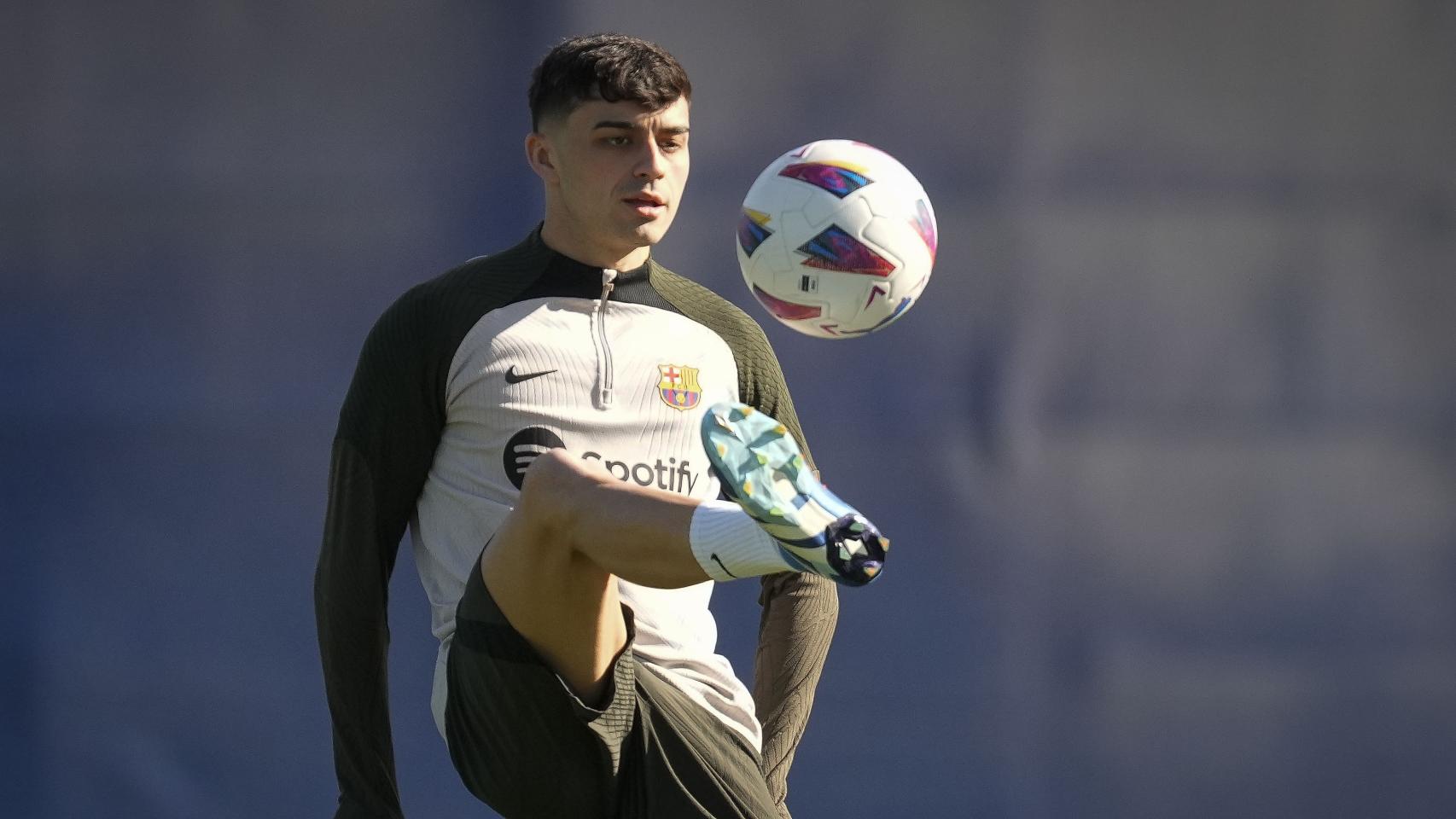 Pedri regresa con el Barça tras superar su lesión: entra en la lista de ...
