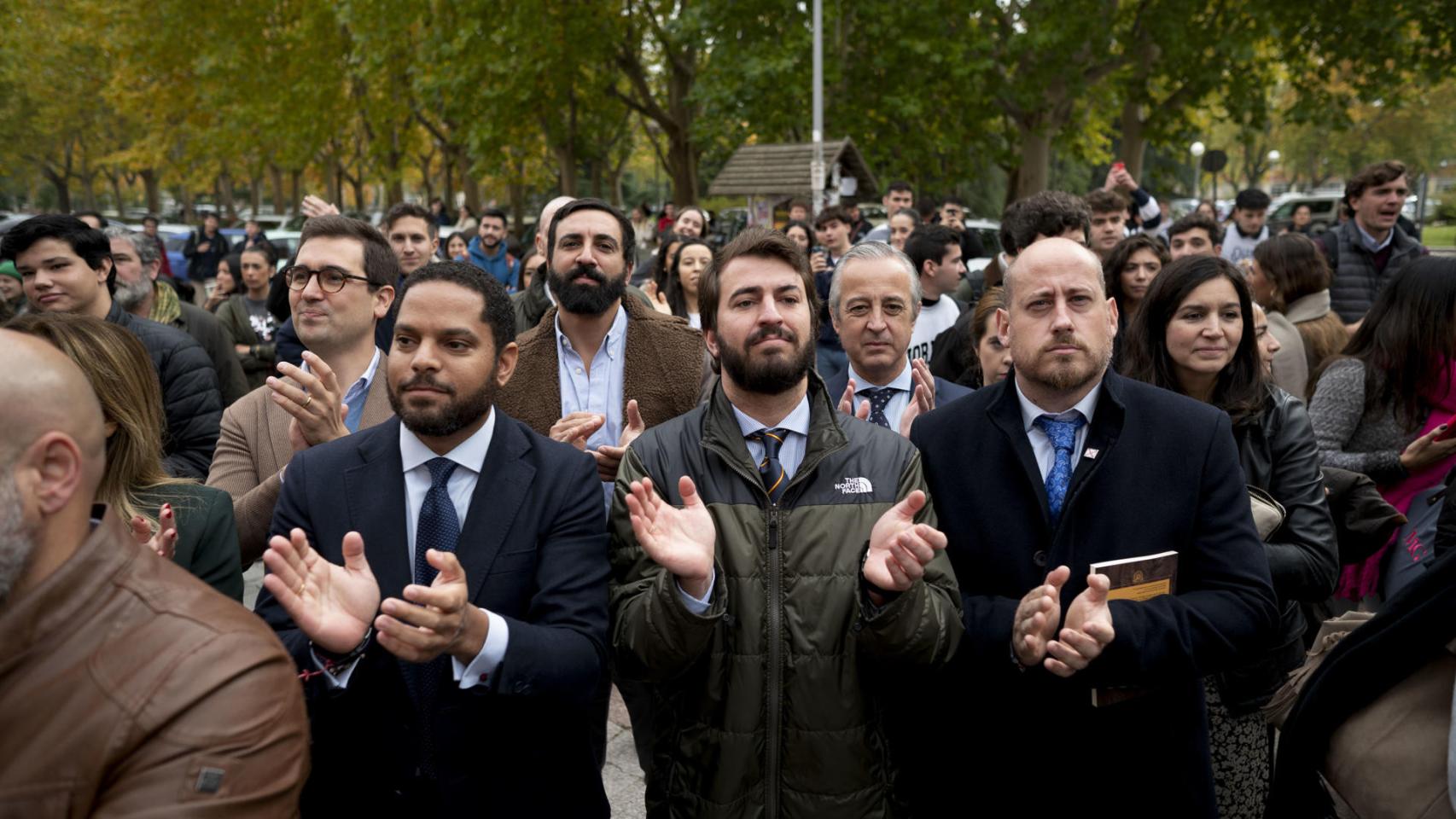 La plana mayor de Vox acude con Revuelta a la Complutense para clamar ...